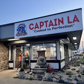 CAPTAIN LA FISH CHICKEN AND MORE - Updated August 2025 - 34 Photos & 27 ...