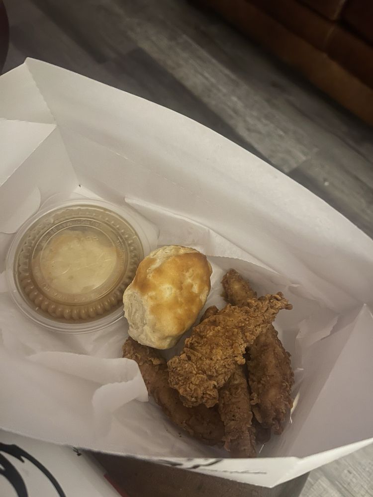 KFC - Updated August 2025 - 14 Photos & 17 Reviews - 3819 E Broad St ...