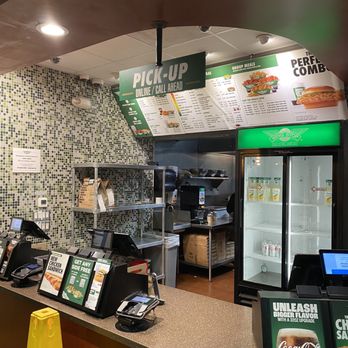 WINGSTOP - Updated June 2025 - 186 Photos & 287 Reviews - 22 Chestnut ...
