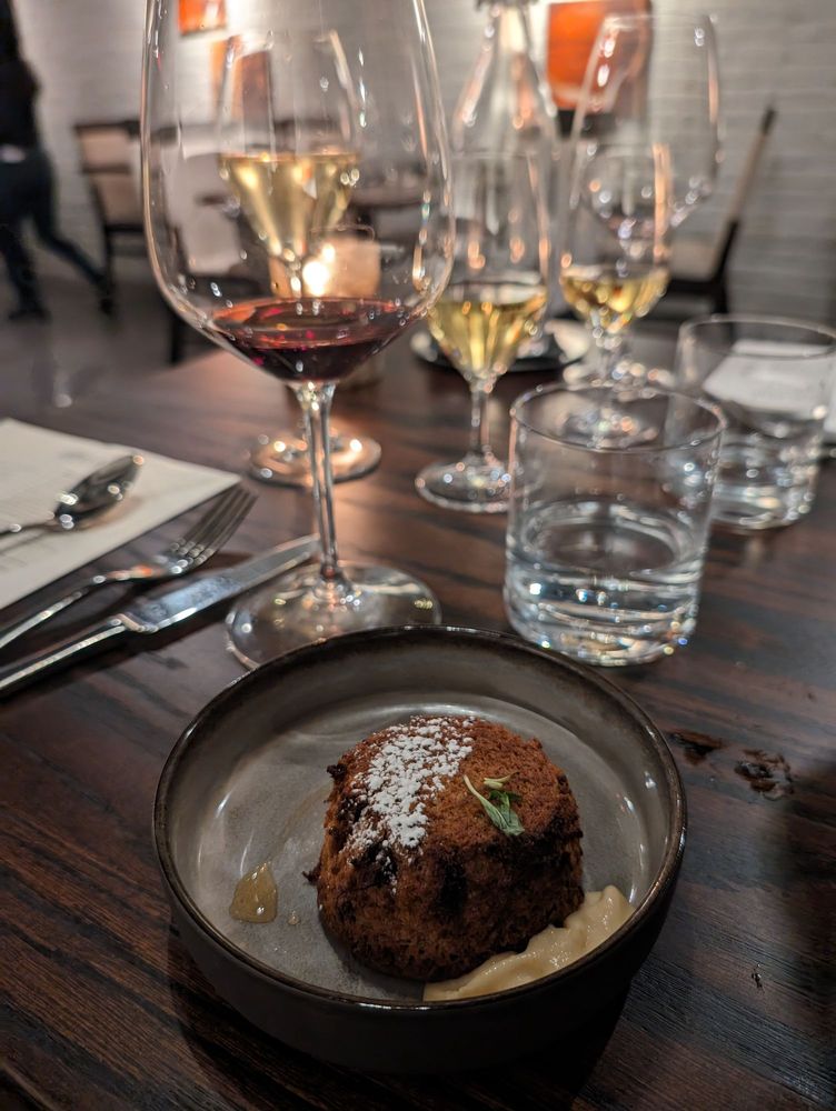 ECHELON WINE BAR - 31 Photos - 1209 E Cary St, Richmond, Virginia ...