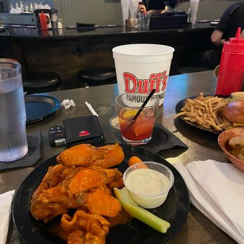 DUFF’S - Updated September 2025 - 164 Photos & 60 Reviews - 5119 N ...