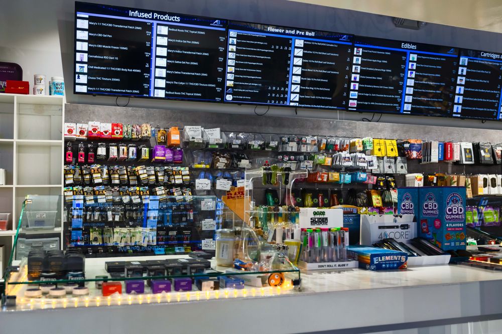 AMAZING BUDZ - 11 Photos & 10 Reviews - 1301 S Main St, Adrian ...