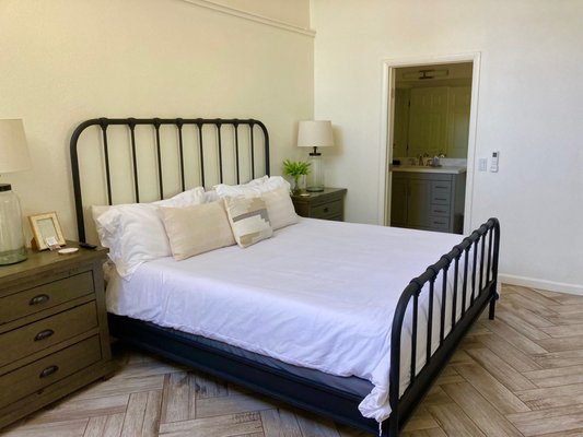 THE STRAWBERRY INN - 529 Photos & 211 Reviews - 5073 N Az Hwy 87 ...