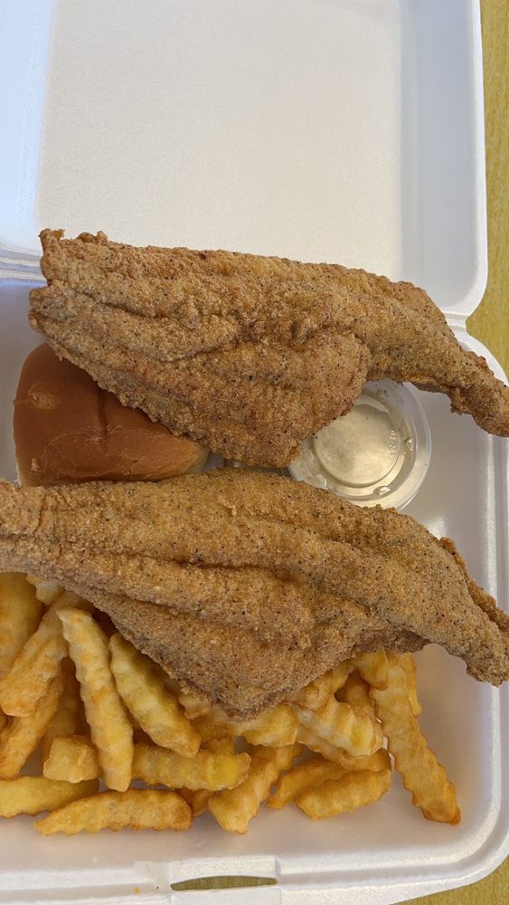 GOLDEN PIER SEAFOOD - Updated December 2025 - 14 Photos & 19 Reviews ...