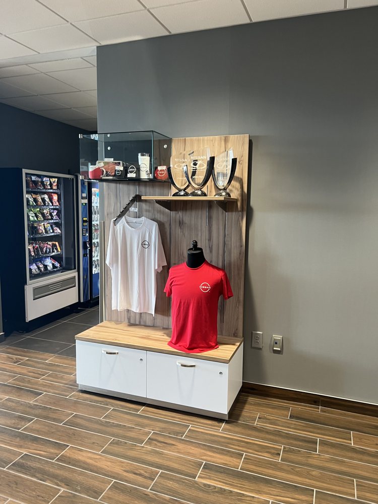 AUFFENBERG NISSAN - Updated December 2025 - 48 Photos & 63 Reviews ...