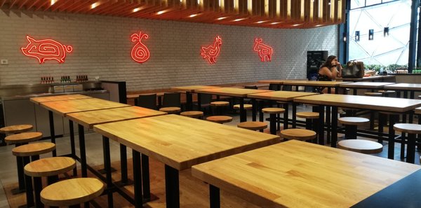 CHIPOTLE MEXICAN GRILL - Updated April 2024 - 10 Photos - Zeil 106 ...