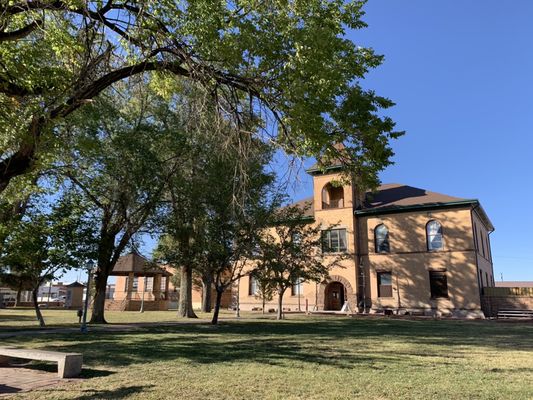NAVAJO COUNTY HISTORIC COURTHOUSE - Updated December 2025 - 33 Photos ...