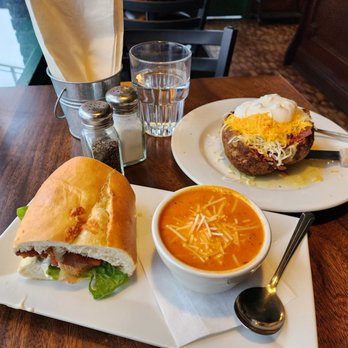 SPUDS WATERFRONT GRILL - Updated June 2024 - 132 Photos & 156 Reviews ...