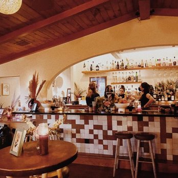 BAR FLORES - Updated September 2024 - 451 Photos & 405 Reviews - 1542 ...