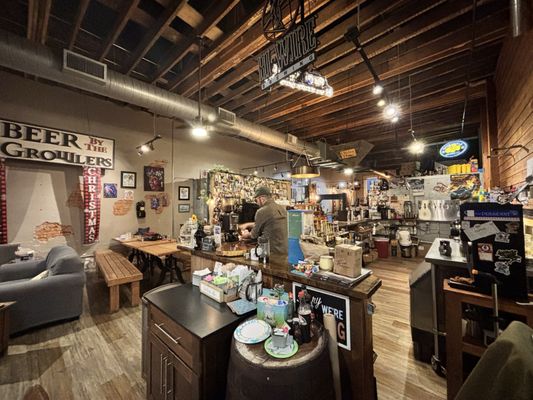 GREMLIN GROWLERS - Updated October 2025 - 74 Photos & 62 Reviews - 101 ...