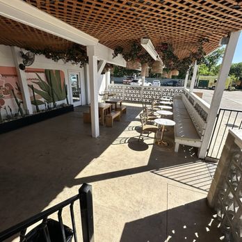 LULU’S - Updated October 2025 - 80 Photos & 46 Reviews - 10402 Menchaca ...