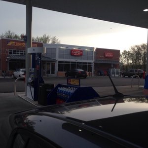 GETGO - Updated May 2025 - 4072 Medina Rd, Akron, Ohio - Convenience ...