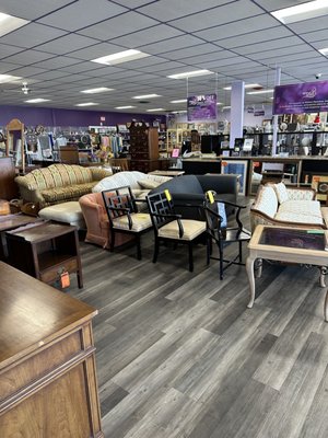 WINGS RESALE STORE - Updated November 2025 - 13 Photos & 12 Reviews ...