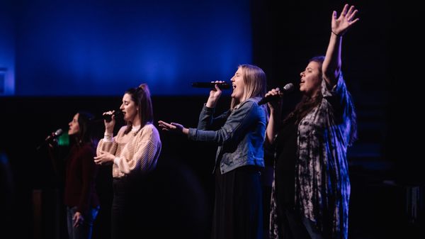 ROSE DRIVE FRIENDS CHURCH - Updated November 2025 - 26 Photos - 4221 ...