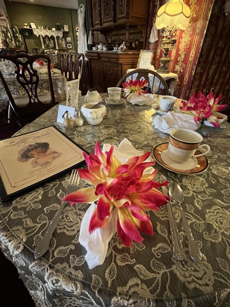 PICCADILLY PARLOUR VICTORIAN TEA ROOM - Updated December 2025 - 27 ...