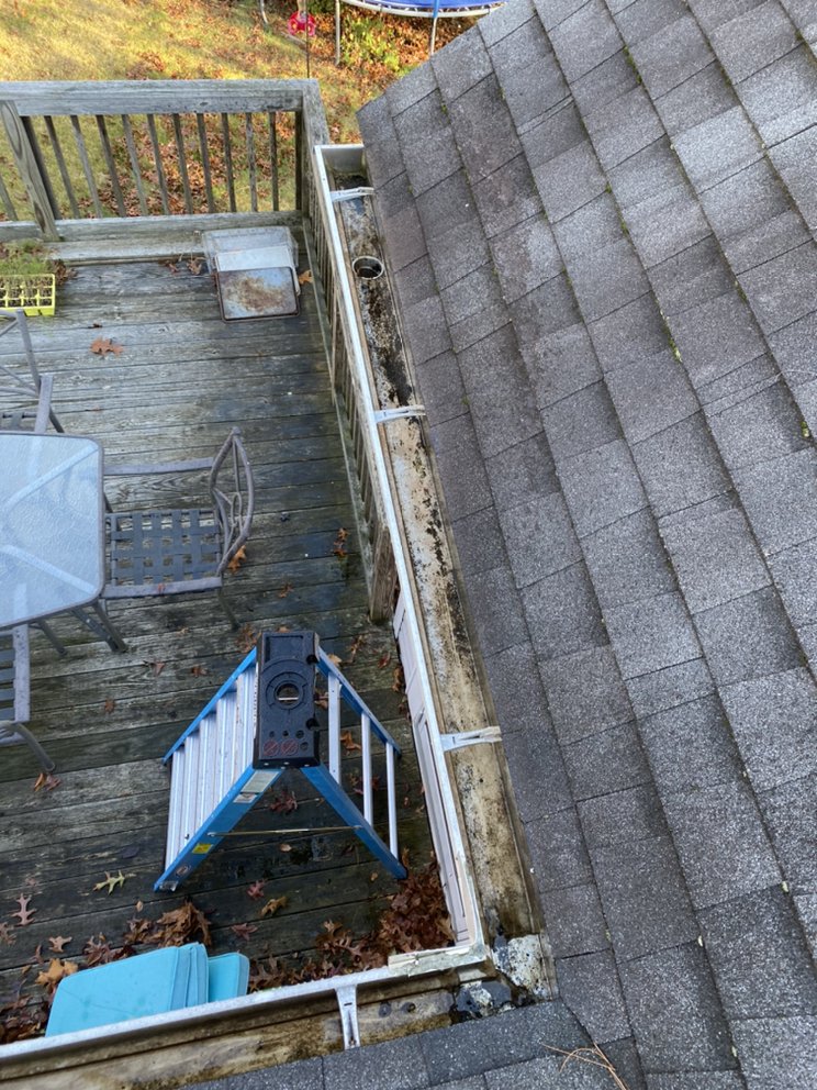 MARKS GUTTER CLEANING - Updated November 2025 - Yaphank, New York ...