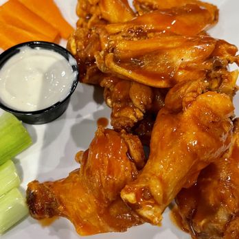 FLOWING TIDE PUB 9 - Updated May 2025 - 140 Photos & 119 Reviews - 9860 ...