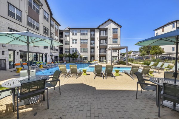 THE MONT - Updated December 2025 - 37 Photos & 14 Reviews - 2405 ...