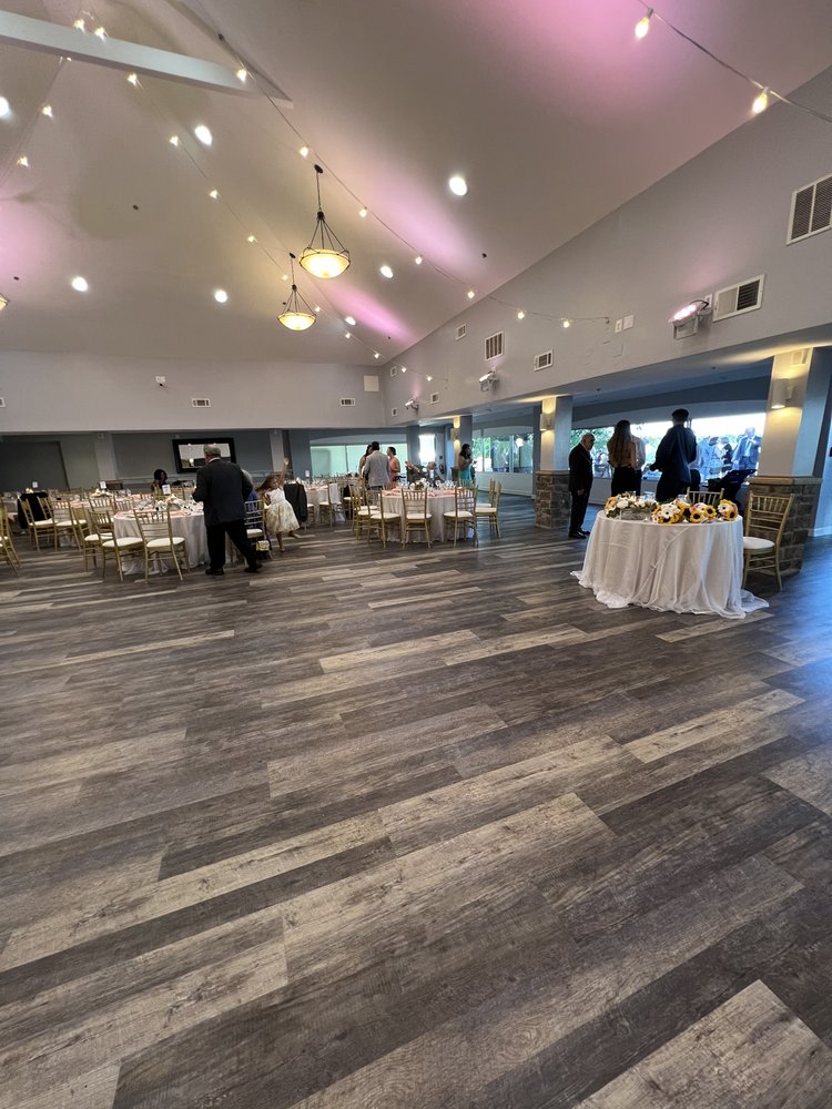 BAYFRONT CLUB - Updated December 2025 - 22 Photos - 7439 Bay Front Rd ...