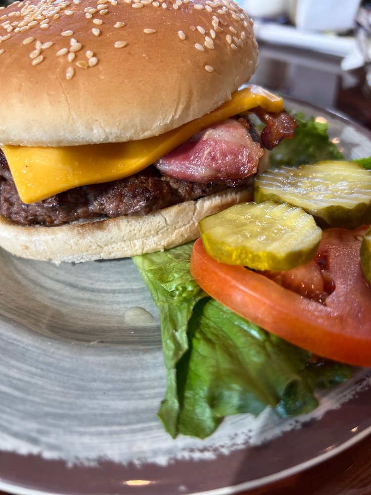 CROSSROADS BAR & GRILL - Updated January 2026 - 16 Photos - 219 Center ...