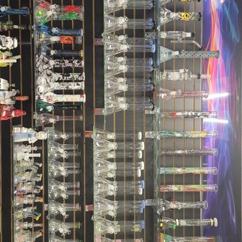 CAMBRIDGE SMOKE SHOP - Updated January 2026 - 12 Photos - 1199 ...