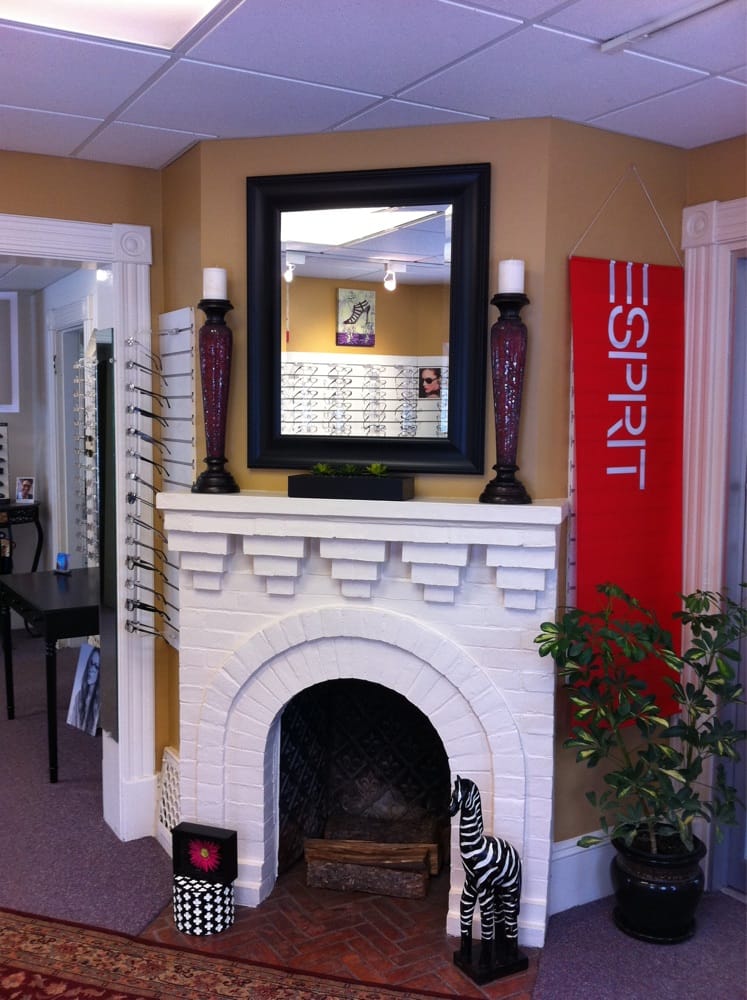 APPLE VALLEY VISION CENTER - Updated October 2025 - 55 Main St, Essex ...