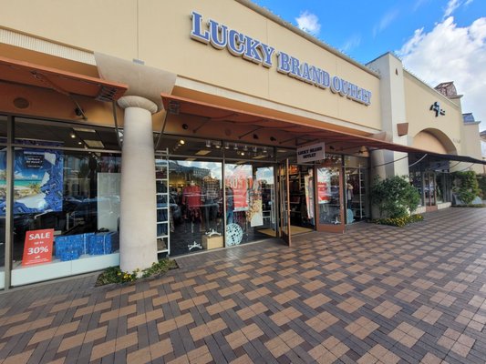 LUCKY BRAND - Updated October 2025 - 14 Reviews & 12 Photos - 100 ...