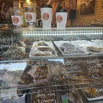 RETRO HOUSE ASIAN BISTRO - Updated July 2025 - 87 Photos & 32 Reviews ...