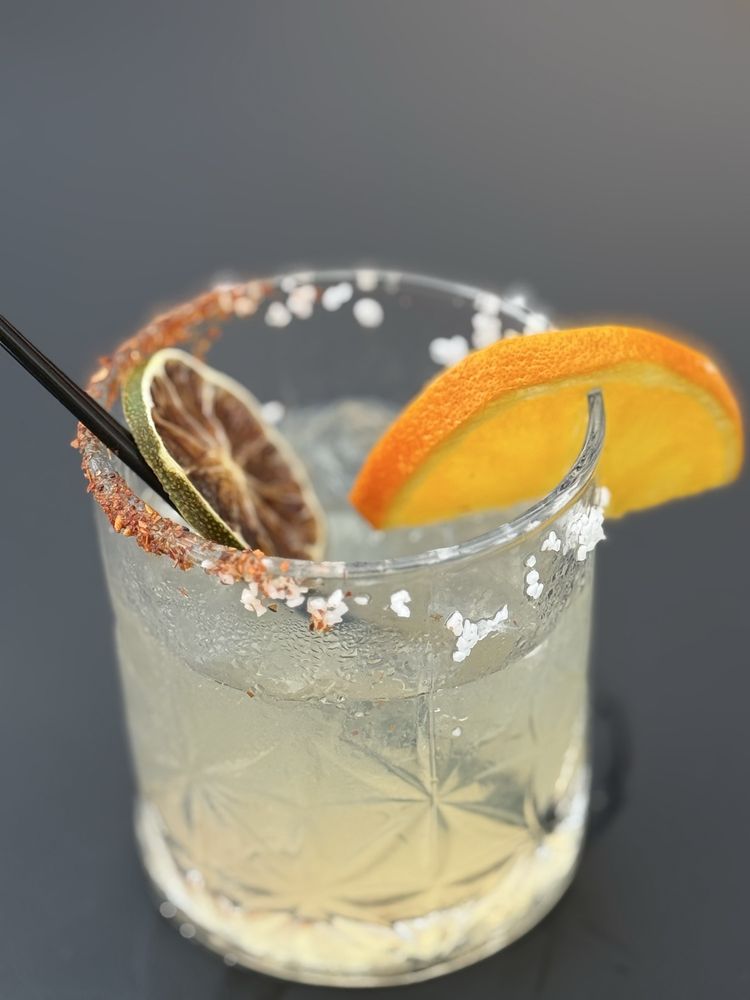 LA UNICA BAR & GRILL - Updated October 2025 - 53 Photos & 42 Reviews ...