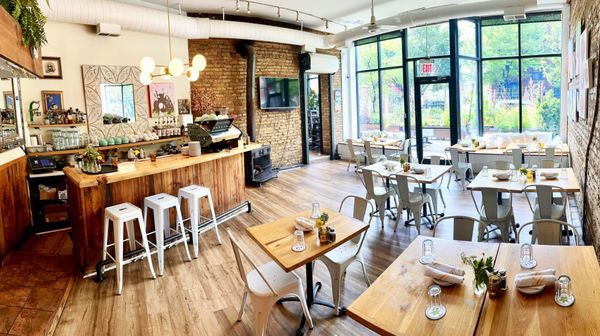 UNCOMMON GROUND - Updated December 2025 - 471 Photos & 1270 Reviews ...