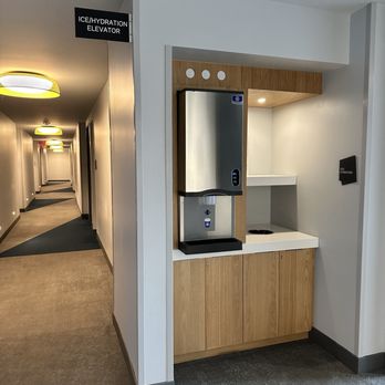 ALOFT KANSAS CITY COUNTRY CLUB PLAZA - Updated December 2025 - 51 ...