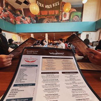 WILDBERRY PANCAKES AND CAFE - Updated July 2024 - 2234 Photos & 2428 ...