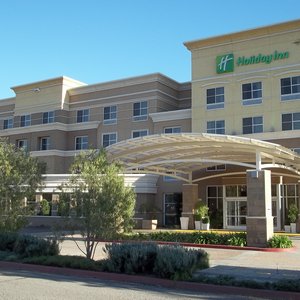 DOUBLETREE BY HILTON HOTEL ONTARIO AIRPORT - Hotel - 222 N Vineyard Ave ...