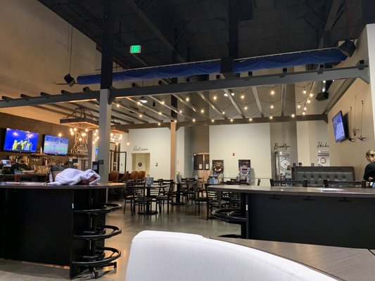 TEN PIN FUN CENTER - Updated June 2024 - 195 Photos & 225 Reviews ...