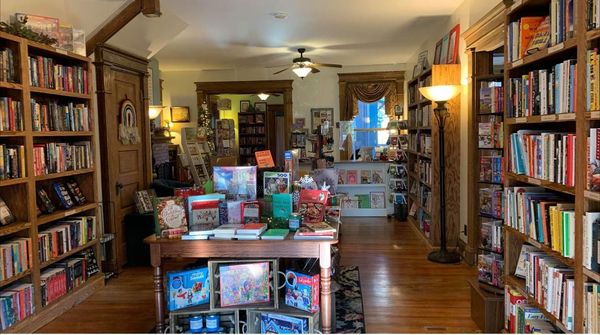 THE CROOKED SHELF BOOKSHOP - Updated December 2025 - 23 N Main St ...