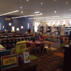 DES MOINES PUBLIC LIBRARY - Updated June 2025 - 20 Photos & 17 Reviews ...