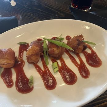 THE LOCAL ROOM - Updated December 2025 - 112 Photos & 121 Reviews - 215 ...