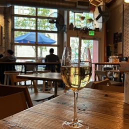 LEVEN DELI - Updated February 2025 - 1090 Photos & 701 Reviews - 123 W ...