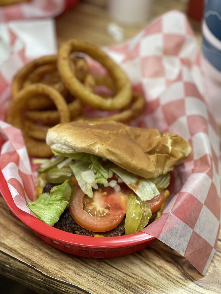 SUNSET DINER - Updated October 2025 - 205 E Oklahoma Ave, Wheeler ...