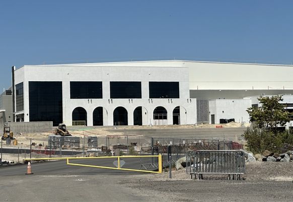 FRONTWAVE ARENA - Updated September 2025 - 233 Photos & 69 Reviews - 3475 Hero Dr, Oceanside ...