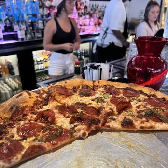 ENCORE BAR & GRILL - Updated January 2025 - 113 Photos & 21 Reviews ...