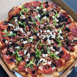 ZEEKS PIZZA - Updated December 2025 - 101 Photos & 252 Reviews - 124 ...