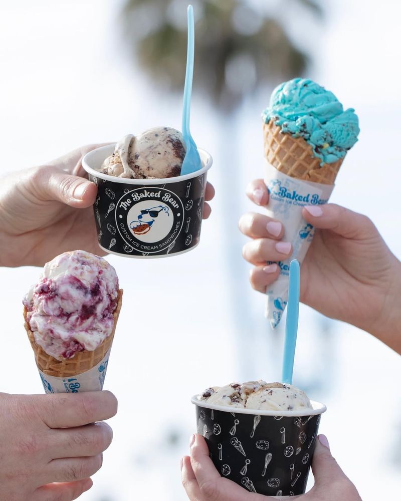 THE BAKED BEAR - Updated January 2026 - 207 Photos & 93 Reviews - 929 ...