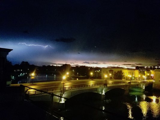 BROCK’S RIVER WALK TAVERN & GRILL - Updated October 2025 - 30 Photos ...