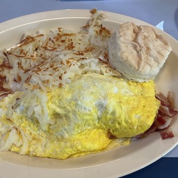 TRACKSIDE CAFE - Updated September 2025 - 424 Emily St, Flushing ...