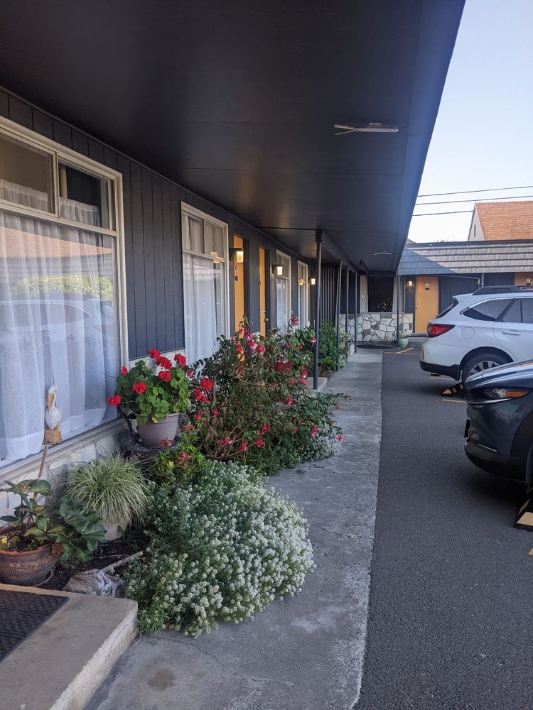 LA KRIS INN - Updated December 2025 - 28 Photos & 62 Reviews - 940 ...