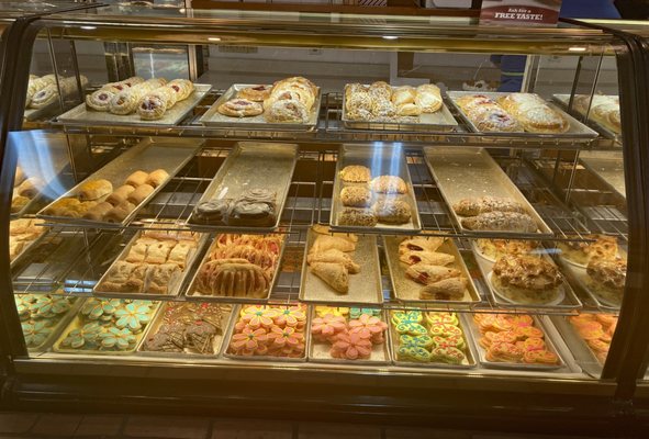 NADLER’S BAKERY & DELI - Updated December 2025 - 332 Photos & 168 Reviews - 1621 Babcock Rd, San ...
