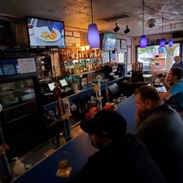 PACIFIC INN PUB - Updated July 2025 - 259 Photos & 448 Reviews - 3501 ...