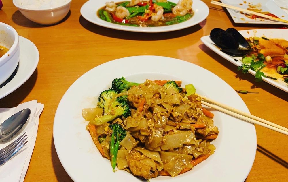 BANGKOK 56 THAI CUISINE - 281 Photos & 331 Reviews - 1917 Paxton St ...