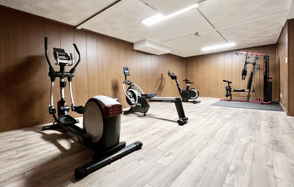 FULLERTON MANOR INN - Updated January 2026 - Request Information - 16 ...